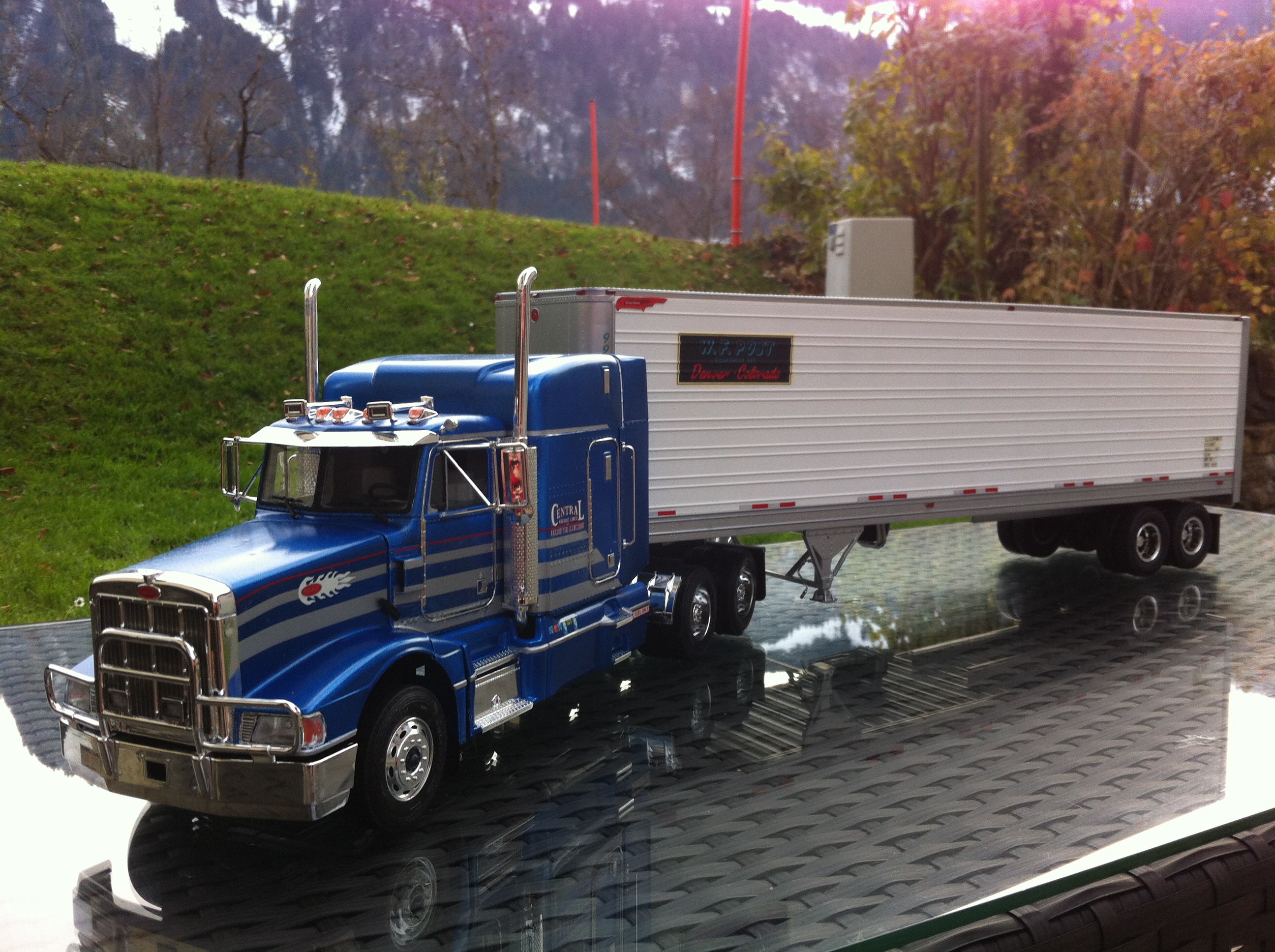 Model Truck Builder .com