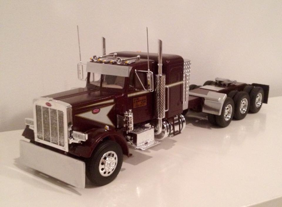 Model Truck Builder .com