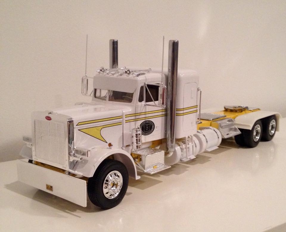 Model Truck Builder .com