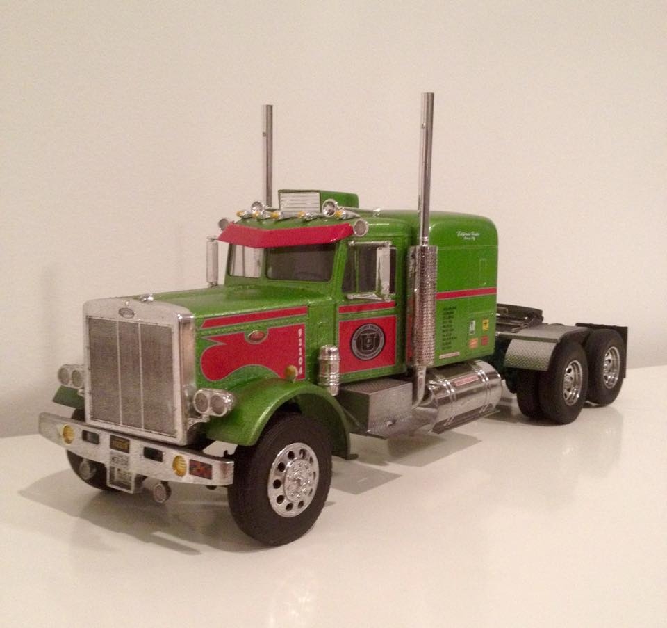 Model Truck Builder .com