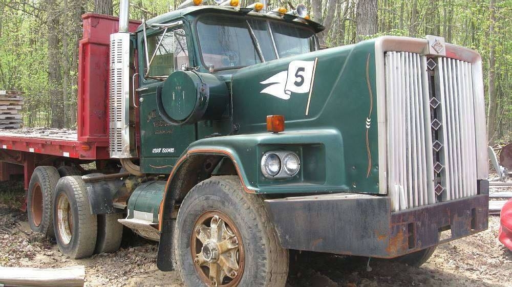 Model Truck Builder .com