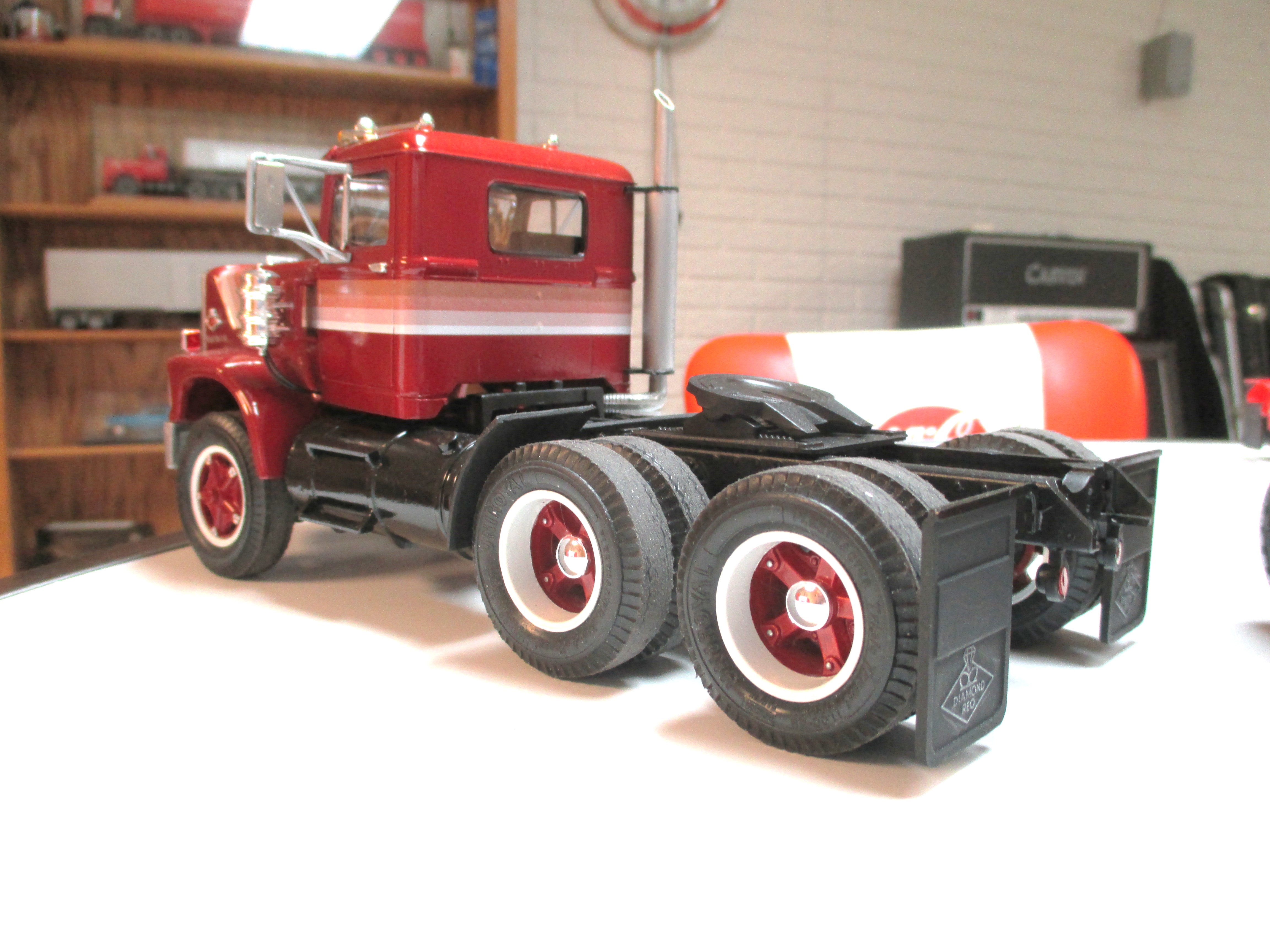 Model Truck Builder .com