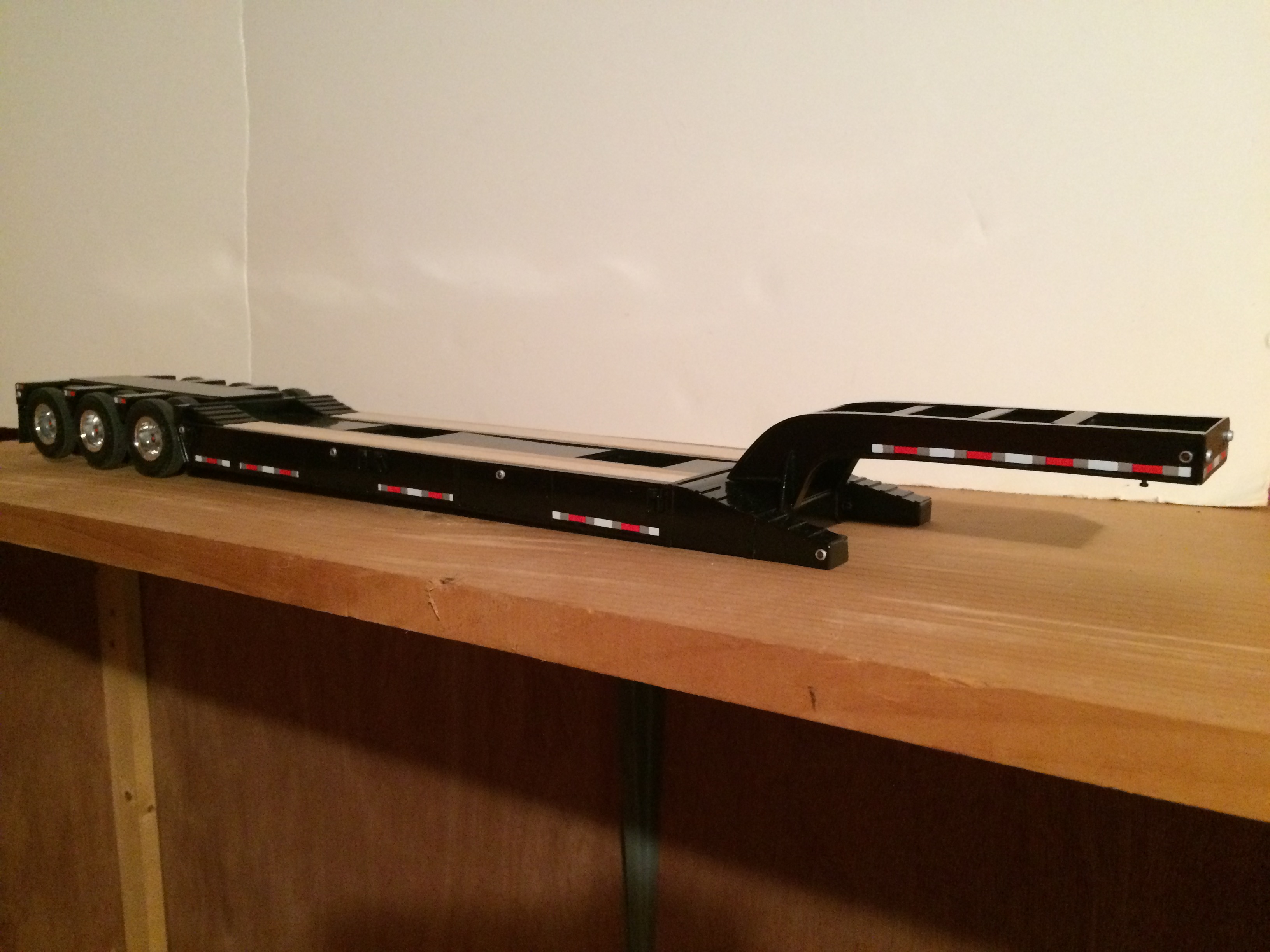 Model Truck Builder .com