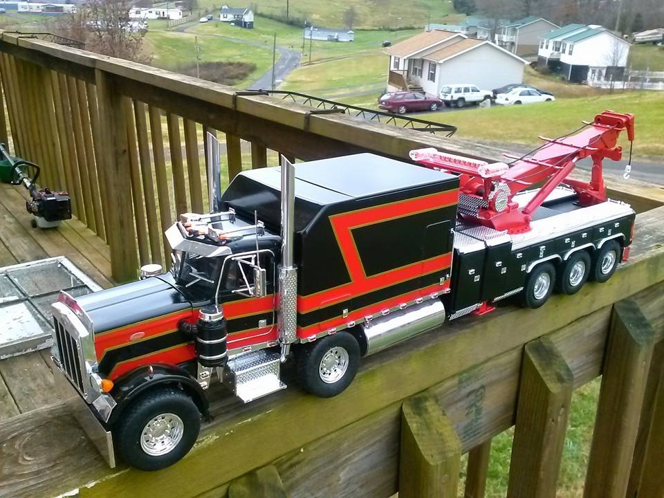 Model Truck Builder .com