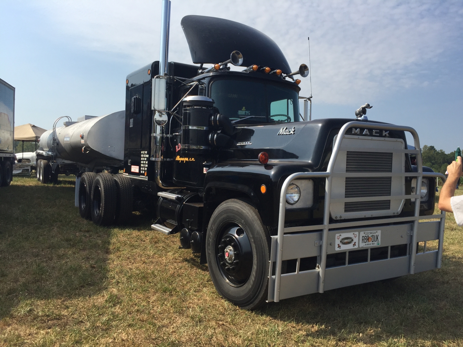 Model Truck Builder .com