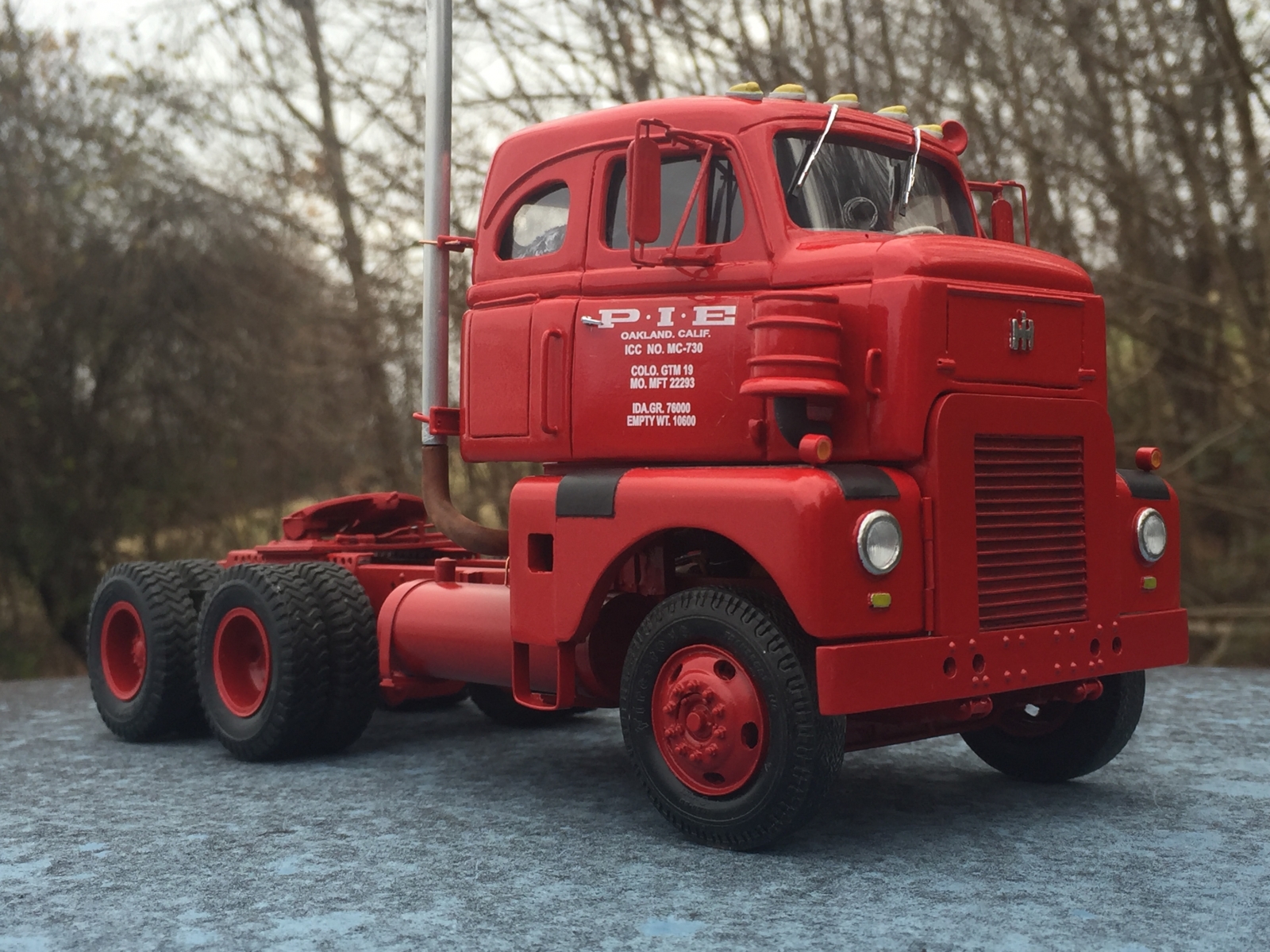 Model Truck Builder .com