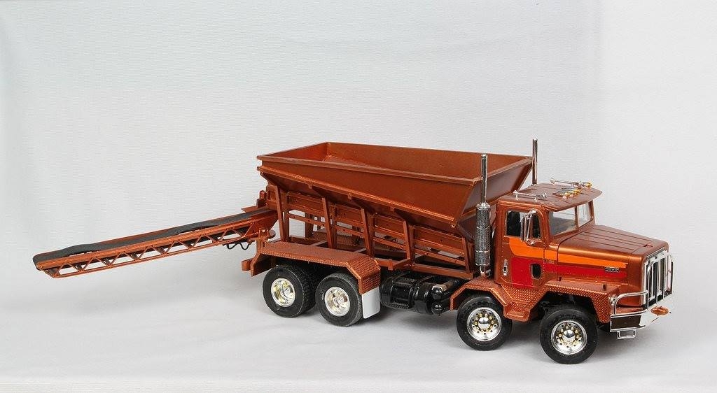 Model Truck Builder .com