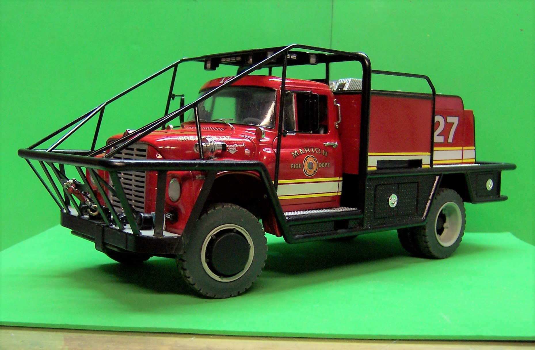 Model Truck Builder .com