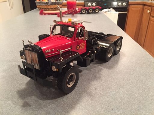 Model Truck Builder .com