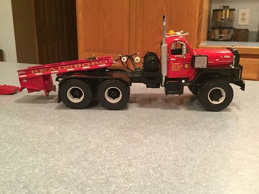 Model Truck Builder .com