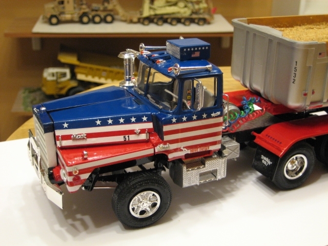 Model Truck Builder .com
