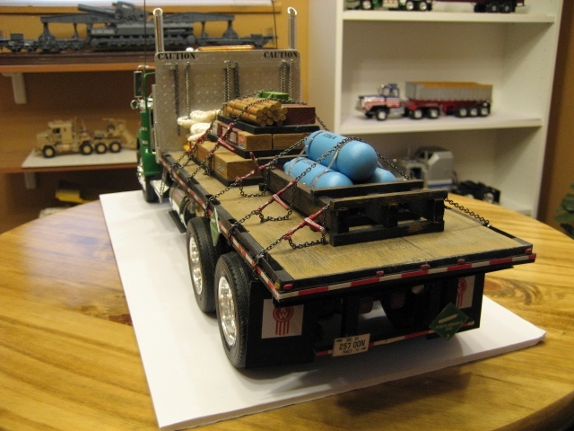 Model Truck Builder .com