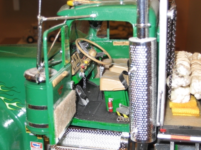 Model Truck Builder .com