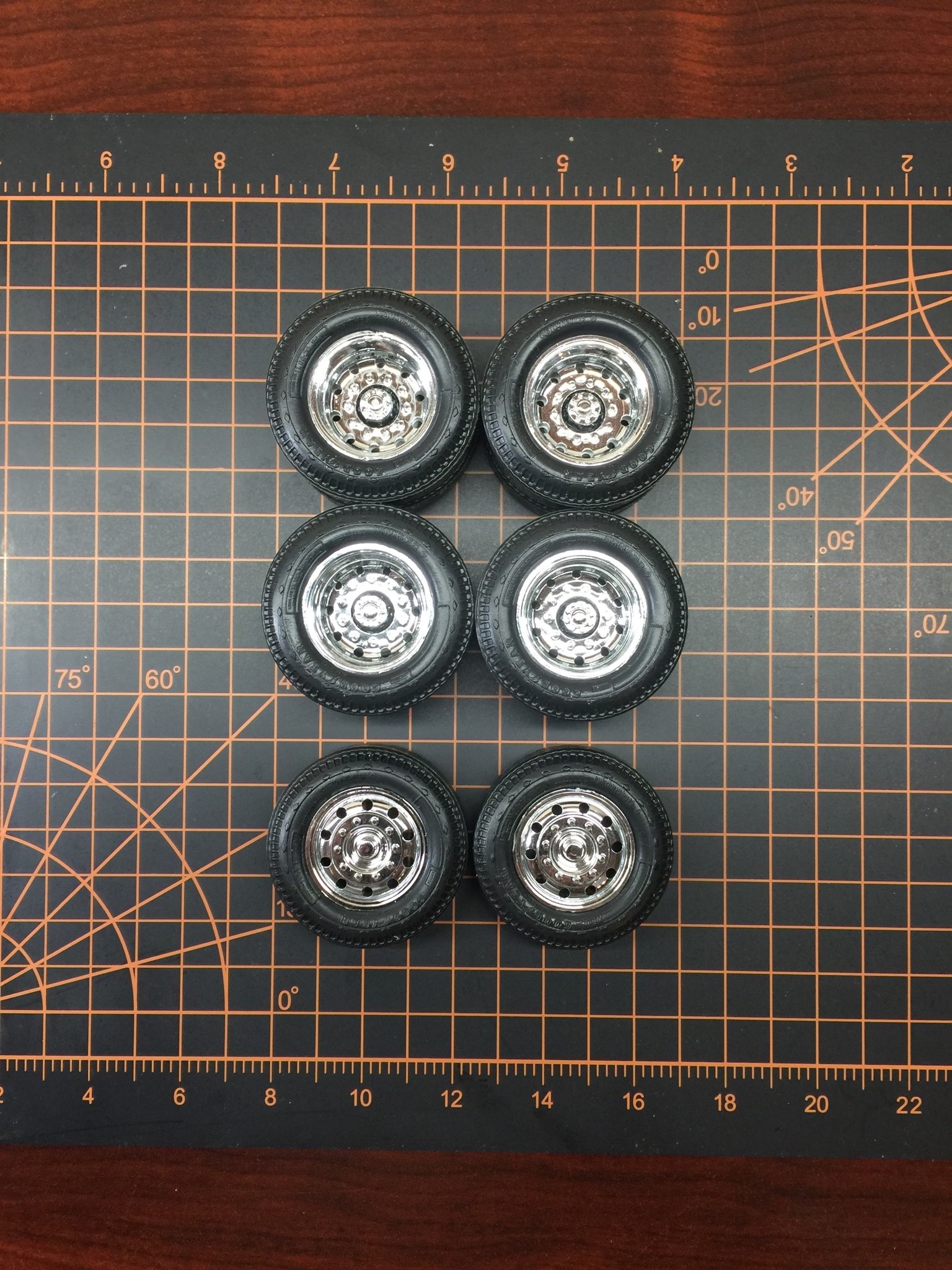 Model Truck Builder .com