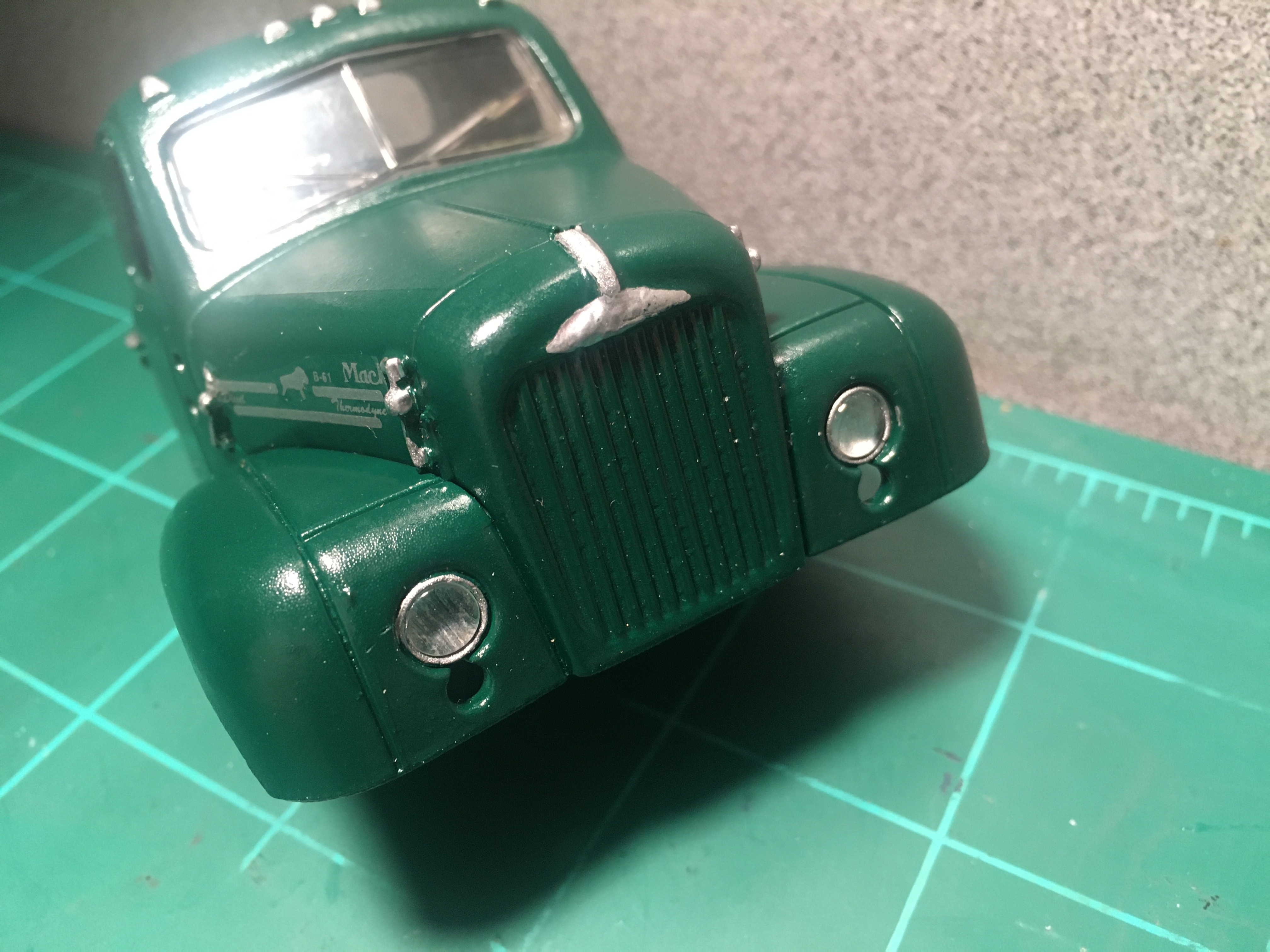 Model Truck Builder .com