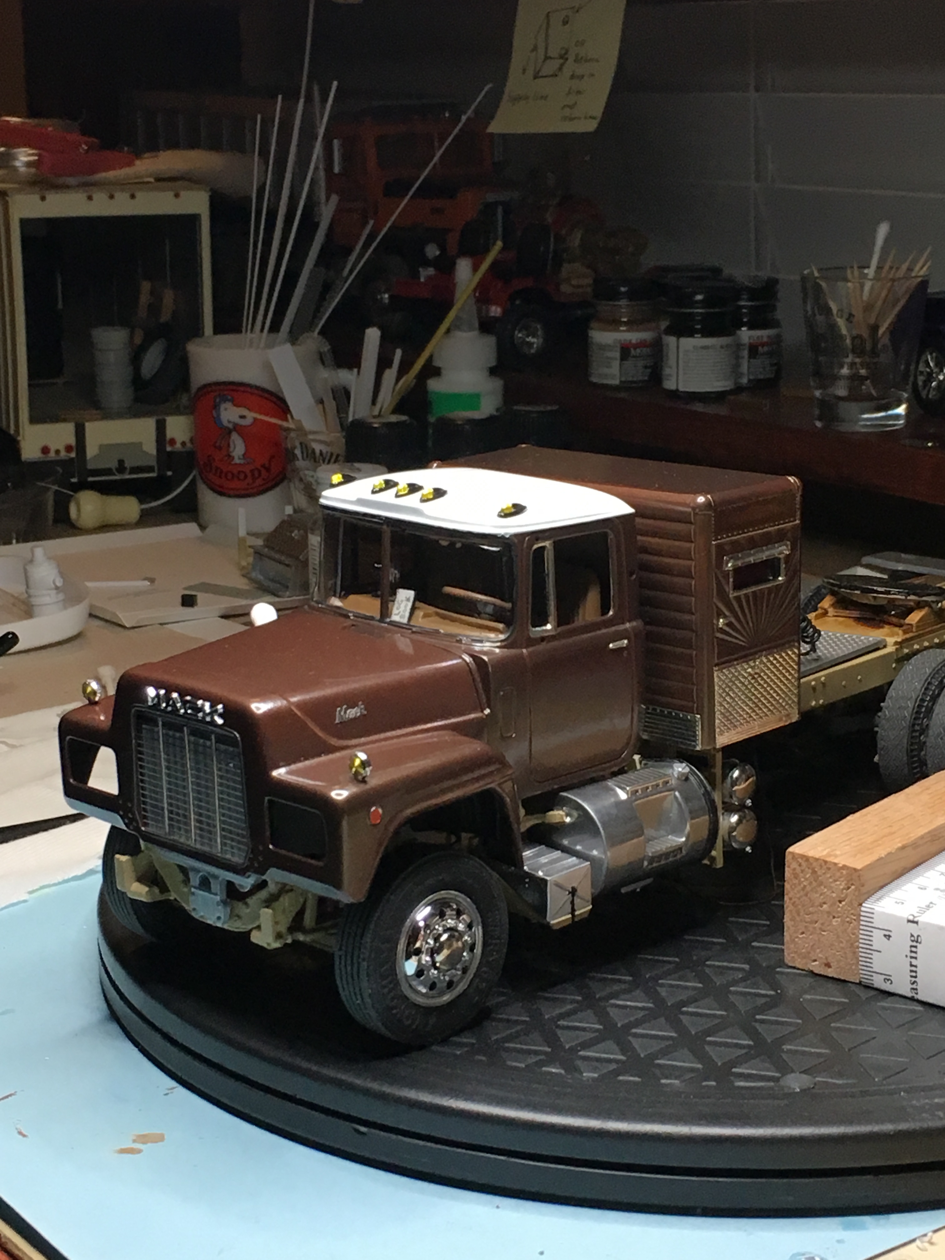 Model Truck Builder .com