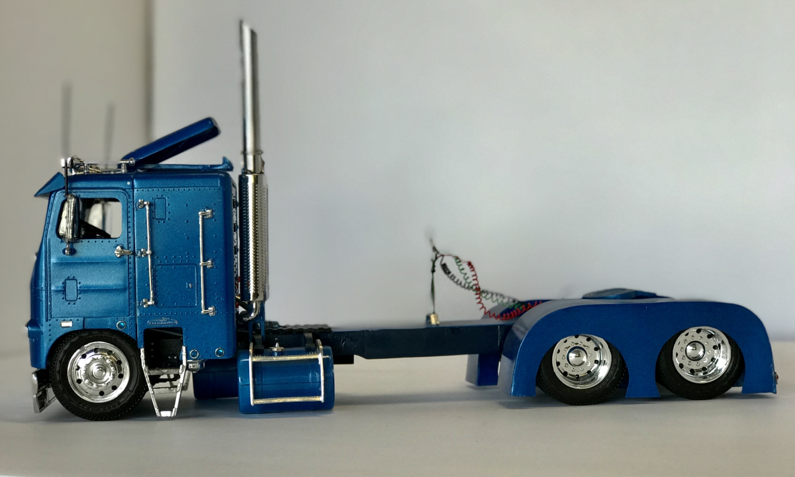 Model Truck Builder .com