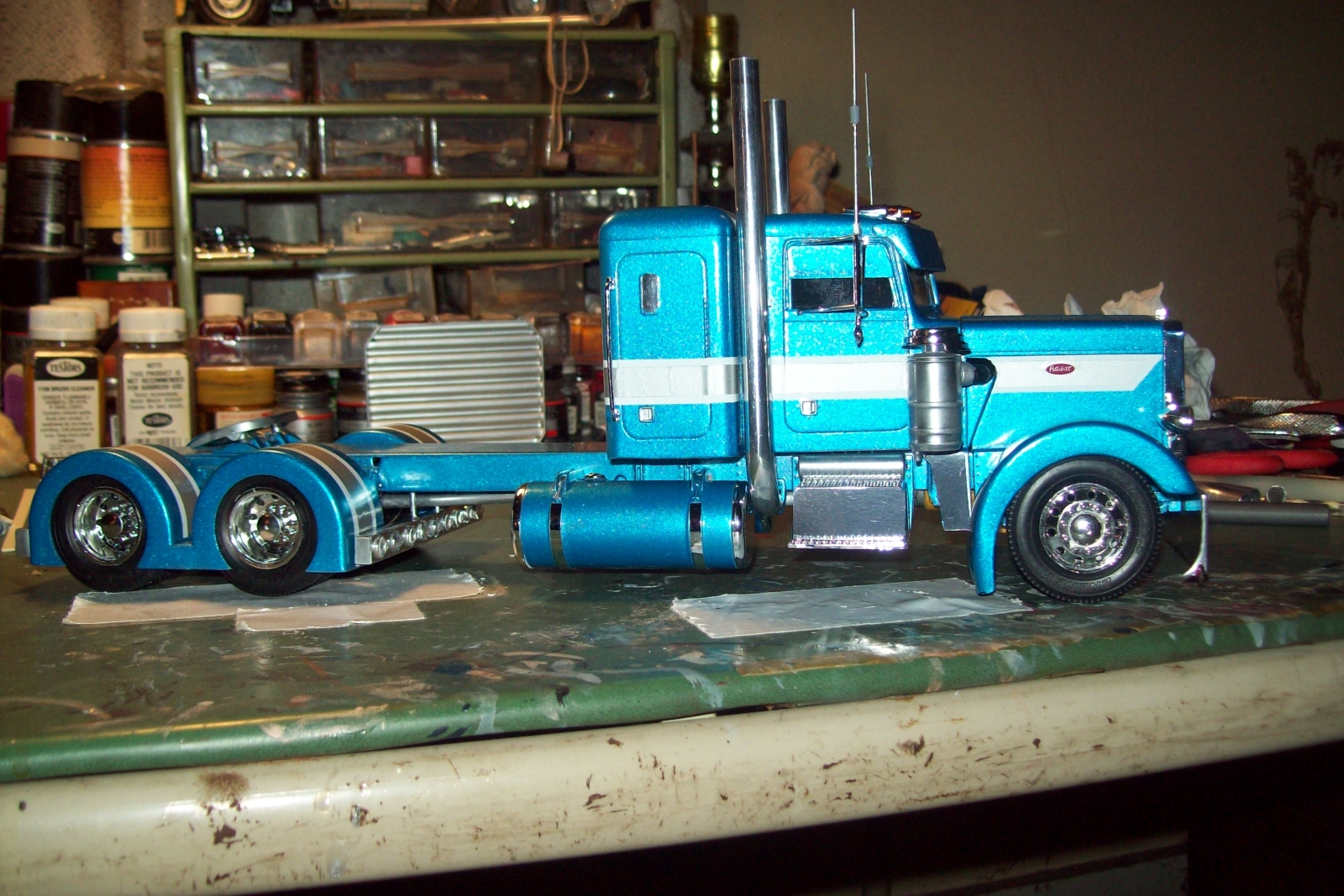 Model Truck Builder .com