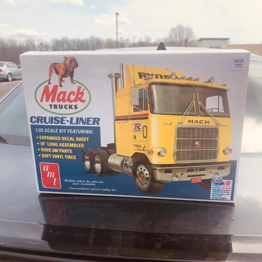 Model Truck Builder .com