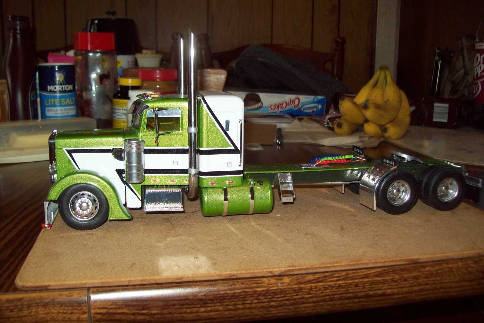 Model Truck Builder .com