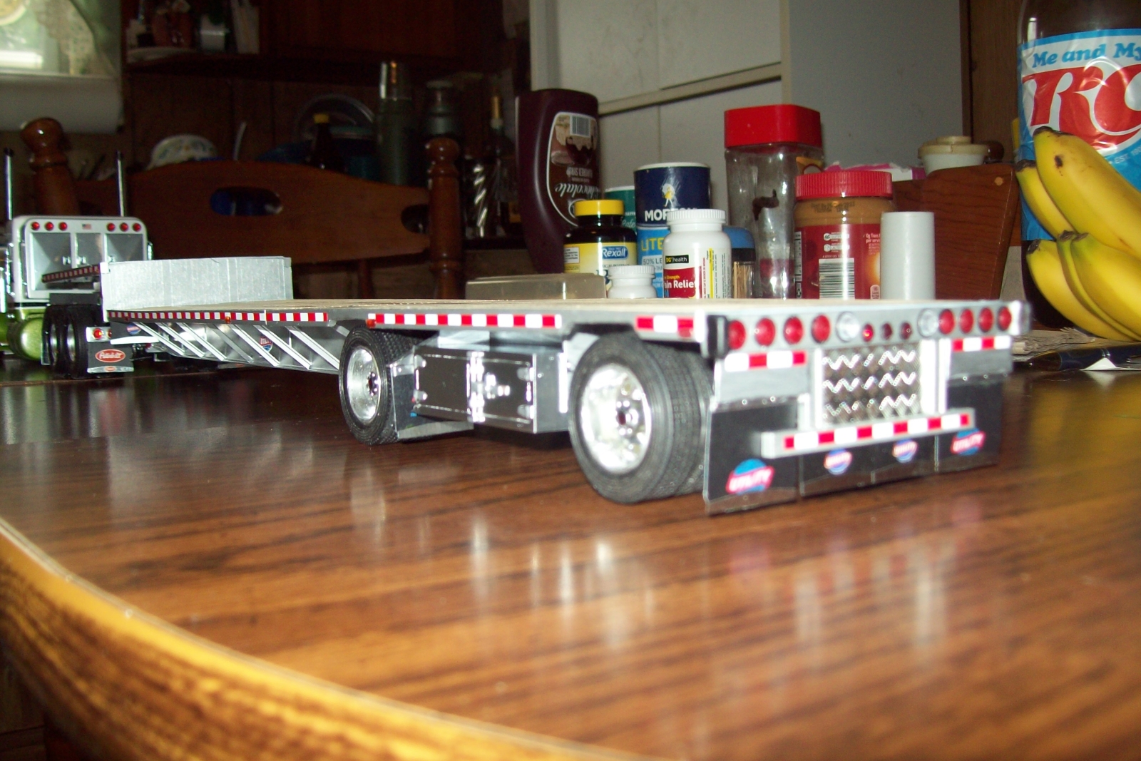 Model Truck Builder .com