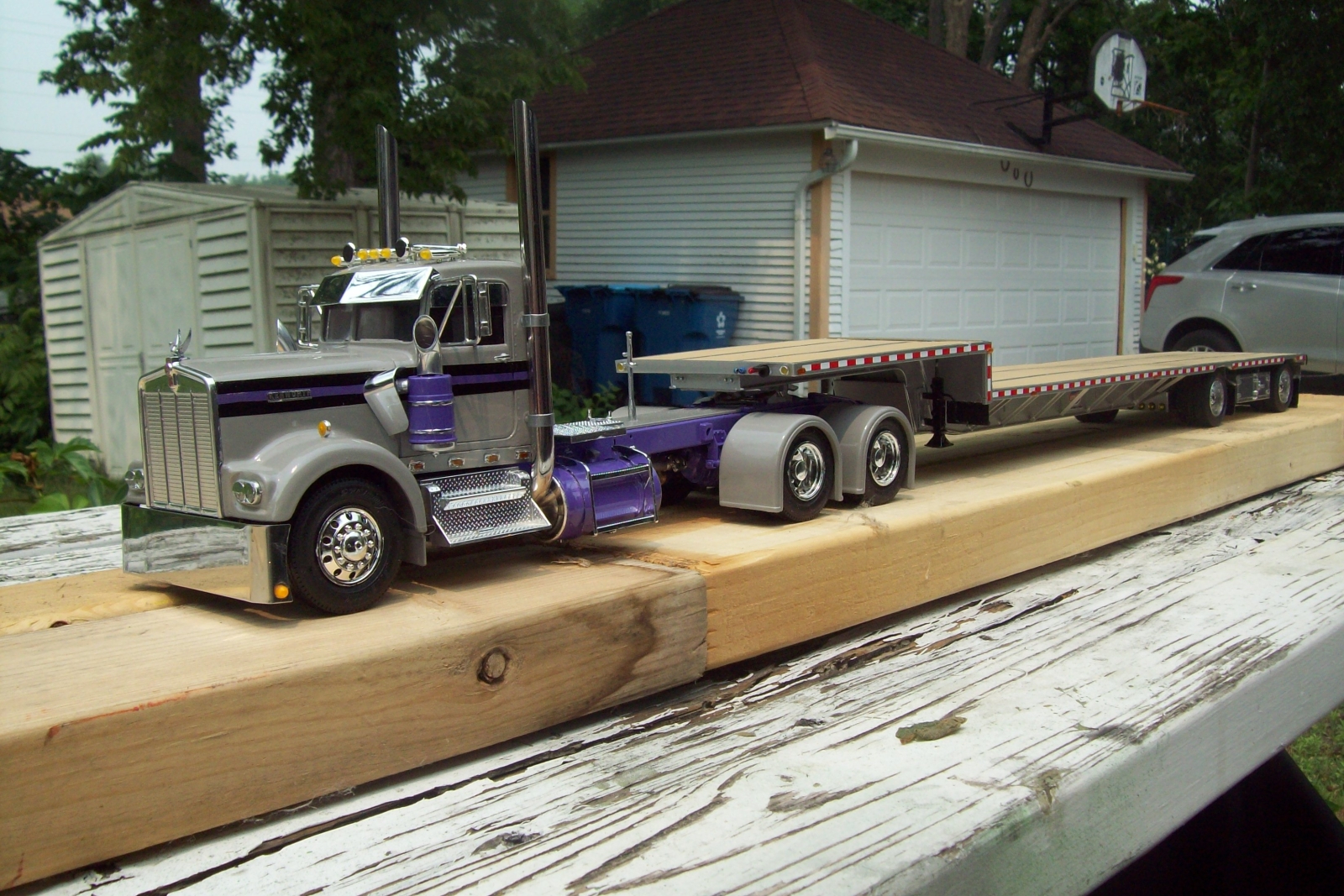 Model Truck Builder .com