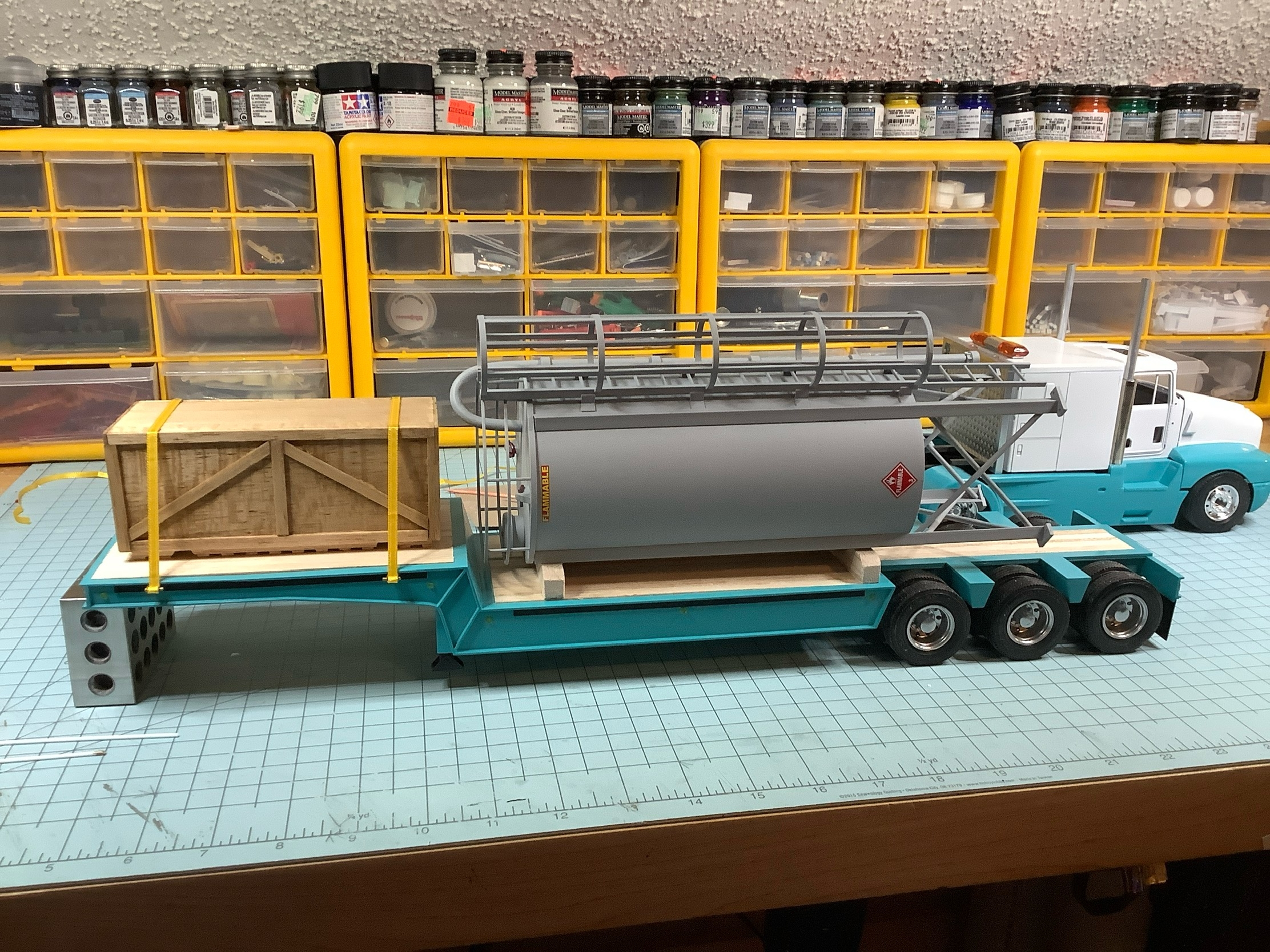 Model Truck Builder .com