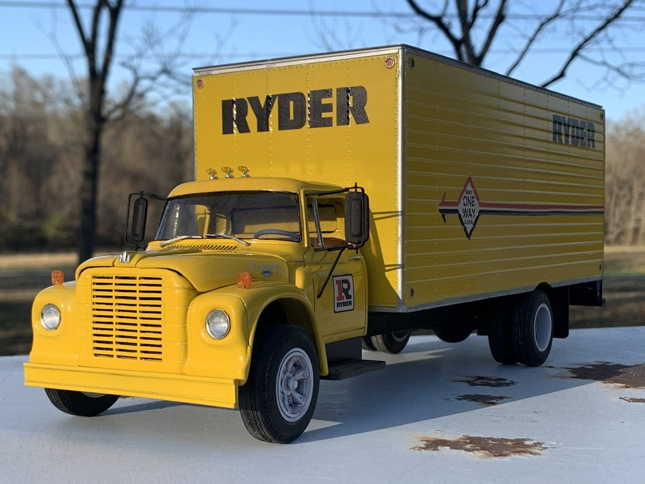 Model Truck Builder .com