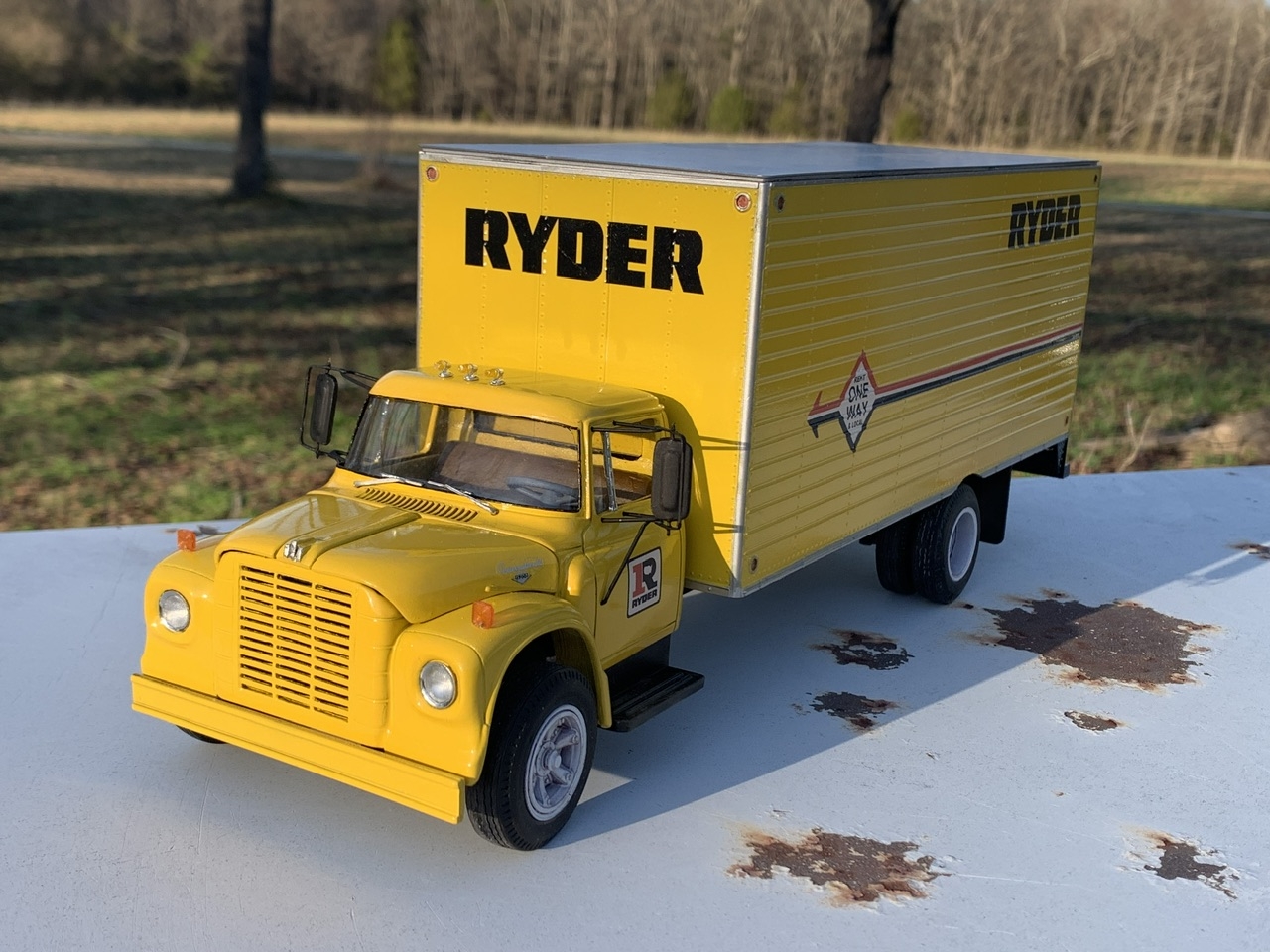 Model Truck Builder .com