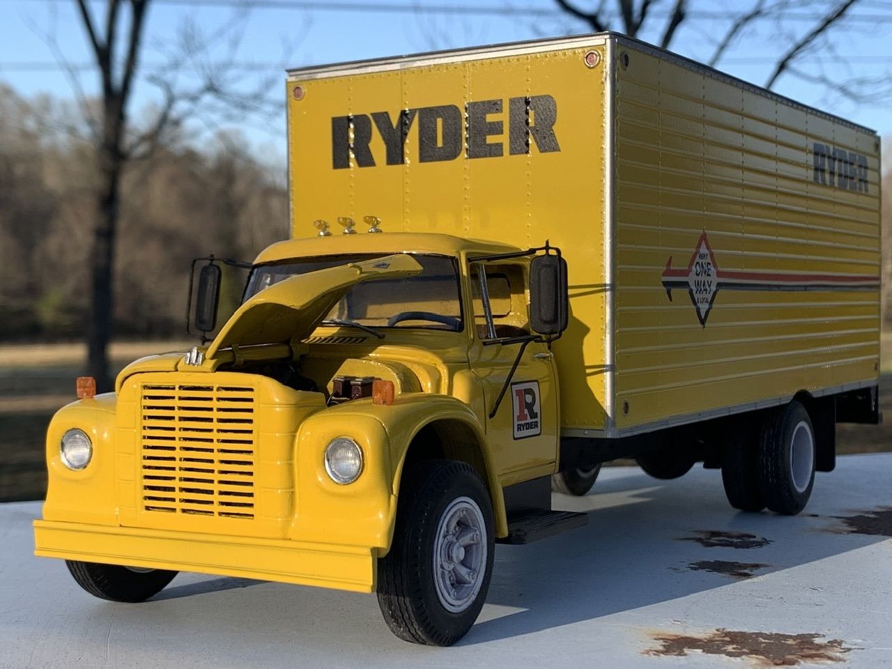 Model Truck Builder .com